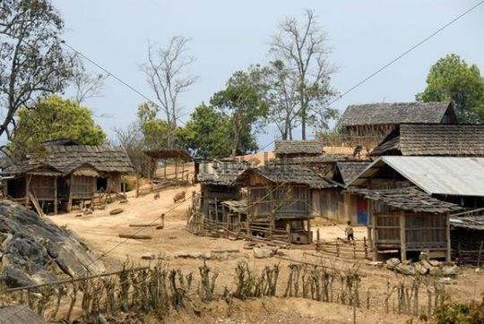 Hmong Ethnie village with simple wooden huts, Ban Phakeo, Xieng Khu...